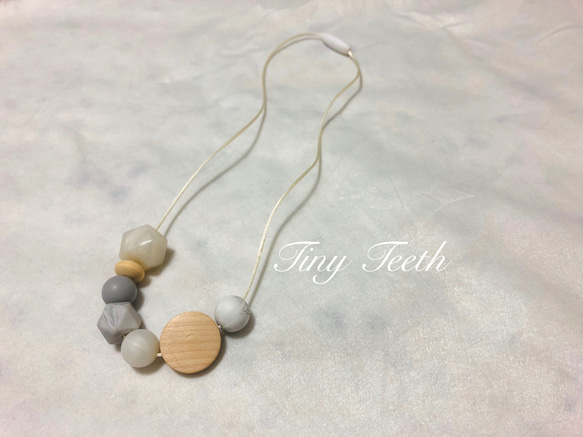 tinyteethママ用ネックレス【モノトーン】 ネックレス・ペンダント cherie de imu 通販 18487346｜Creema(クリーマ)