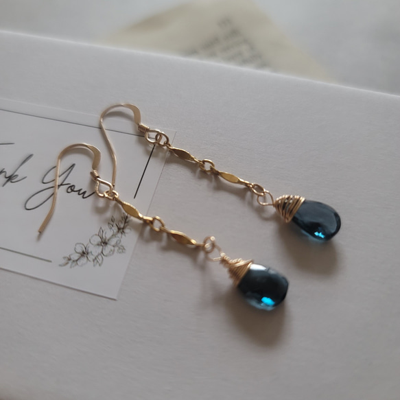 【14kgf 】11月誕生石＊ロンドンブルートパーズ ピアス/イヤリング変更可 ピアス（フック・チェーン） petit bouquet 通販 18500037｜Creema(クリーマ)