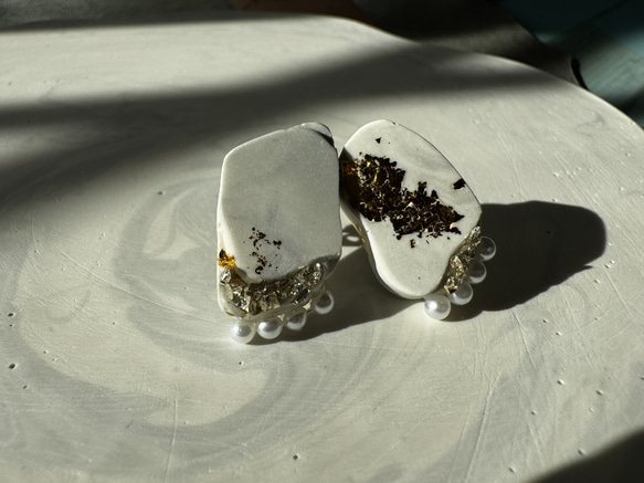 Jesmonite small perl pirce ピアス（その他） Acomade 通販｜Creema(クリーマ) 18504251