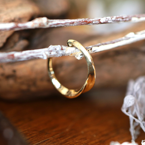 K18YG 風のイヤーカフ イヤーカフ Ton Ton〔ジュエリーファクトリー〕 通販 18510885｜Creema(クリーマ)