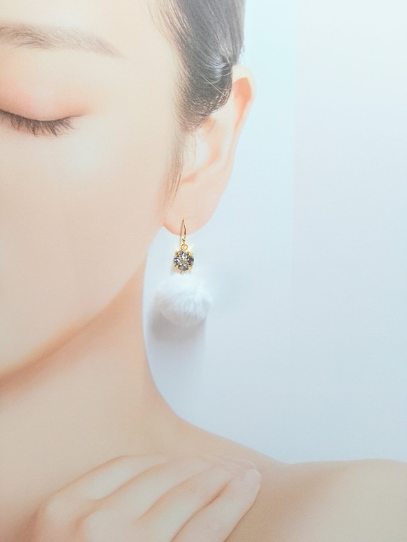 スワロ（35色）とエコファーボール22（ホワイト）♡ピアス・イヤリング♪【K18・K14GF/14kgf対応】 ピアス（フック・チェーン） PuaLANI プアラニ pualani 通販 ...