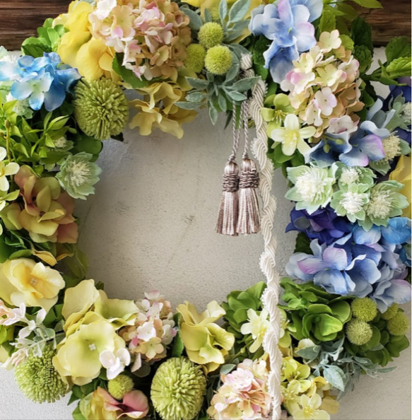 初夏を感じる、優しく、爽やか、大きめアーティフィシャルフラワーのリース アートフラワー in Style 通販 18552169｜Creema(クリーマ)