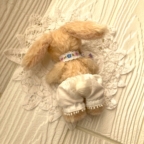 パンツを履いた うさぎ うさぎぬいぐるみ ぬいぐるみ R&M_baby パンツを履いた うさぎ うさぎぬいぐるみ ぬいぐるみ R&M_baby