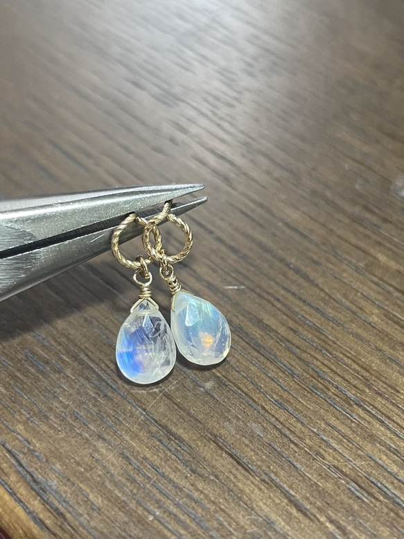 レインボームーンストーンサークルピアス14kgf ピアス（スタッド・一粒） marjoram 通販 18634193｜Creema(クリーマ)