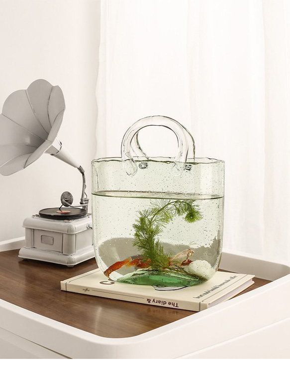 ガラスのカバン 花瓶 北欧 おしゃれ 金魚鉢にもなる フラワーアレンジメント クリアガラス e-056 一輪挿し・花瓶・花器 Under_ River 海外インテリア 通販 18697508 ...