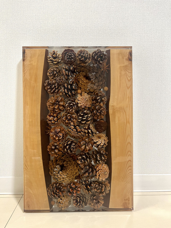 レジンサイドテーブル【椿×レジン×木の実】※天板のみ サイドテーブル kitore 通販 18700597｜Creema(クリーマ)