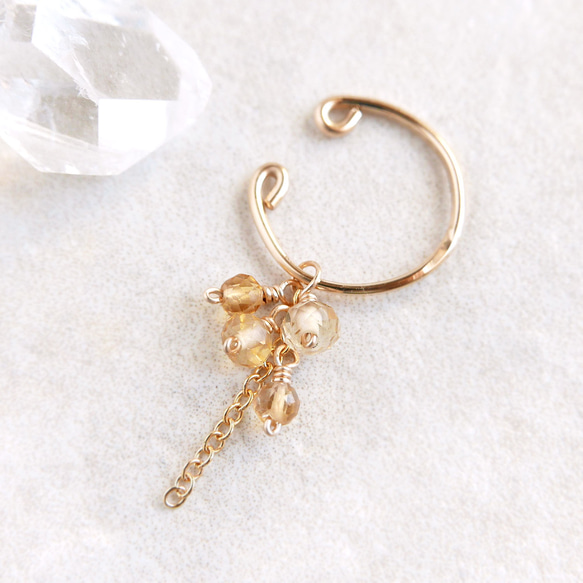 シトリン 小粒とチェーンの揺れるイヤーカフ 14kgf 11月誕生石 イヤーカフ Tom Tit Tot 通販 18731010｜Creema(クリーマ)