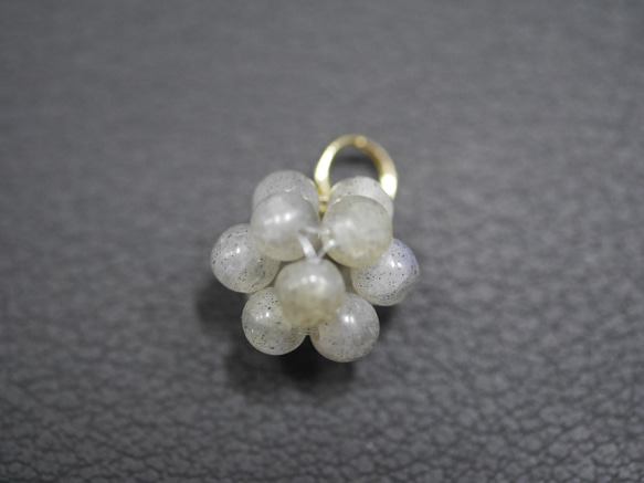 【sale】【14KGF】ボールモチーフラブラドライトの可愛いペンダントトップ 643 ペンダントトップ KAZEYA－かぜやー 通販 18743490｜Creema(クリーマ)