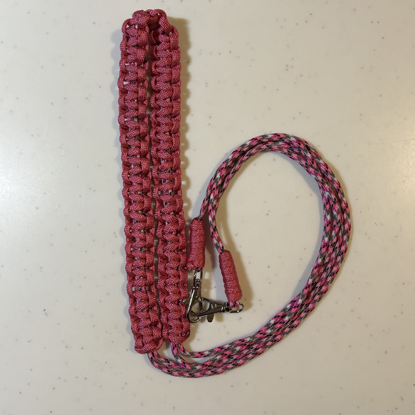 オーダー品スマホストラップ ピンクカモフラ×ピンク ネックストラップ vivi_se_winkle 通販 18793359｜Creema(クリーマ)