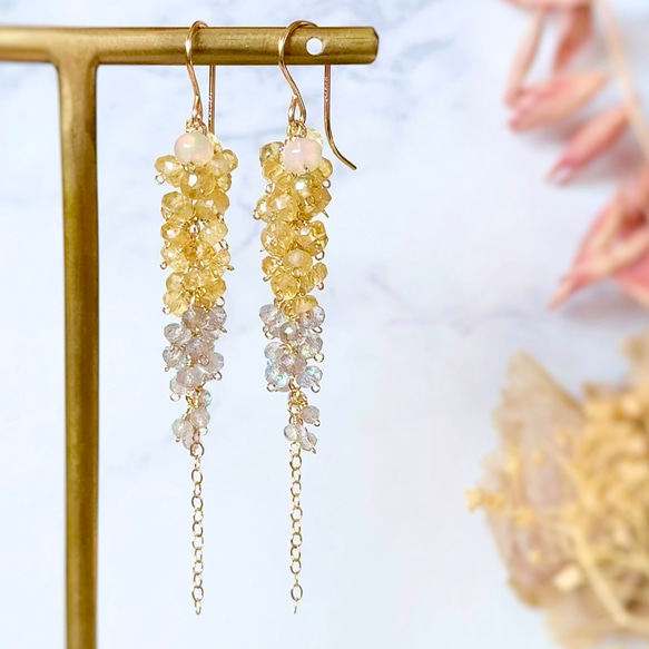 【再販×3／ラスト1点】イエローサファイアとラブラドライトのミモザのピアス〈type-a〉 14kgf ピアス（フック・チェーン） fawn 通販 18818497｜Creema(クリーマ)