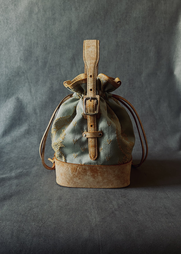 kinchaku bag （vintage fabrick×itary leather） 巾着バッグ kosh（コシュ） 通販 18864339｜Creema(クリーマ)