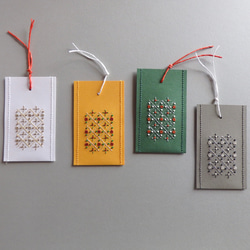 紙刺繍のタグ soeru tag「ときめき」ブラック / タグ 栞 ブックマーク しおり・ブックマーク soeru craft 通販 18870928｜Creema(クリーマ)