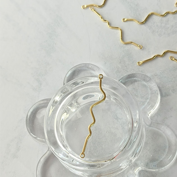 【4個】【40mm】14kgp ギザギザ コネクターチャーム 両カン付き つなぎパーツ アクセサリーパーツ MP163 チャーム Little Beans 通販 18918178｜Creema ...