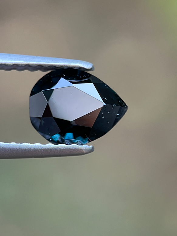 グリーンブルースピネル0.96ct 非加熱 Green blue Spinel ネックレス・ペンダント ZARA GEMS 通販 18947227｜Creema(クリーマ)