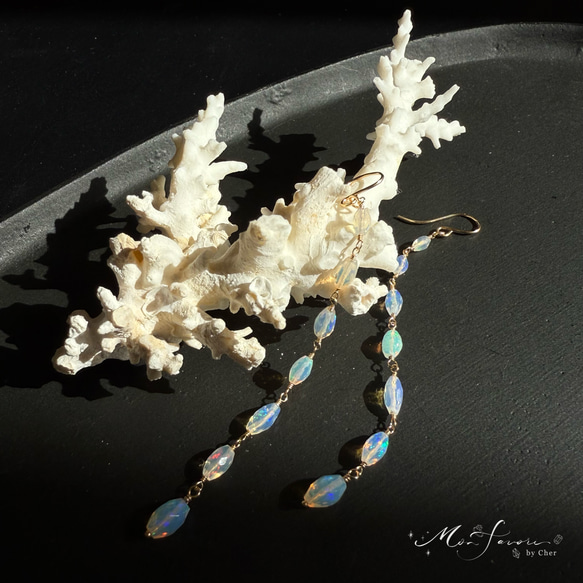 【14kgf】天然石＊オパールのロングピアス(イヤリング)_ Rice-shaped ピアス（フック・チェーン） Mon favori by Cher 通販 18957230｜Creema(クリーマ)