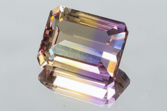 VVS 『明るく麗しい』天然 バイカラー☆彡 非加熱 美テリ アメトリン 4.53ct ルース 11.7 x 9.2mm 天然石 Ankicrystal 通販 18998473｜Creema ...