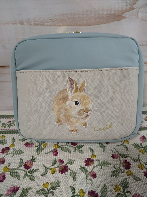 R-771 手描き うさぎのガジェットポーチです ポーチ CECIL 通販 19082445｜Creema(クリーマ)
