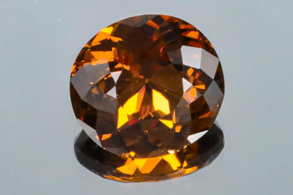 VVS「最高級品」自然の奇跡を所有する【希少美色】モザンビーク産 非加熱無処理 オレンジ 天然 トルマリン2.74ct 天然石 Ankicrystal 通販 19095258｜Creema(クリーマ)