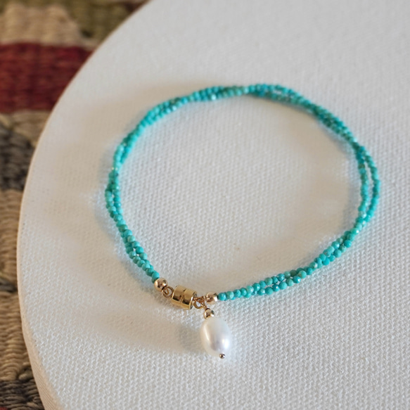 空色ターコイズツイストブレスレット（All 14Kgf・マグネットクラスプ金具・淡水パールチャーム付） ブレスレット Tiny.S (タイニイエス) 通販 19105509｜Creema(クリーマ)