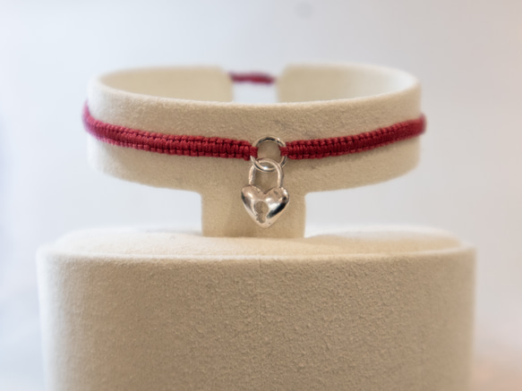925 シルバー - ハートロック - 完全に手編みの幸運のブレスレット。赤。自由に調整可能 バングル・リストバンド 433Studio 通販 ...