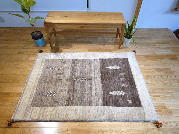 ペルシャ ギャッベ ソファー前 ハーフラグ 148x104cm 糸杉 グレー アイボリー 無染め PS4525 カーペット・絨毯・ラグ・マット ...
