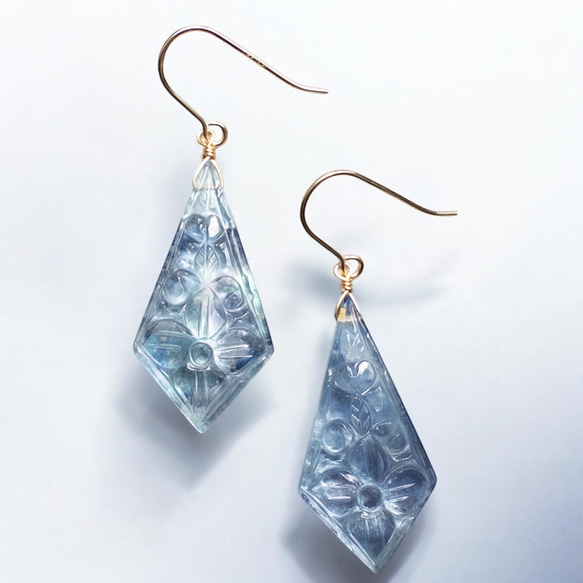 ラピスラズリ×マザーオブパールのトリプレットピアス14kgf/イヤリング ピアス（フック・チェーン） SeChiMAMA 通販 ...