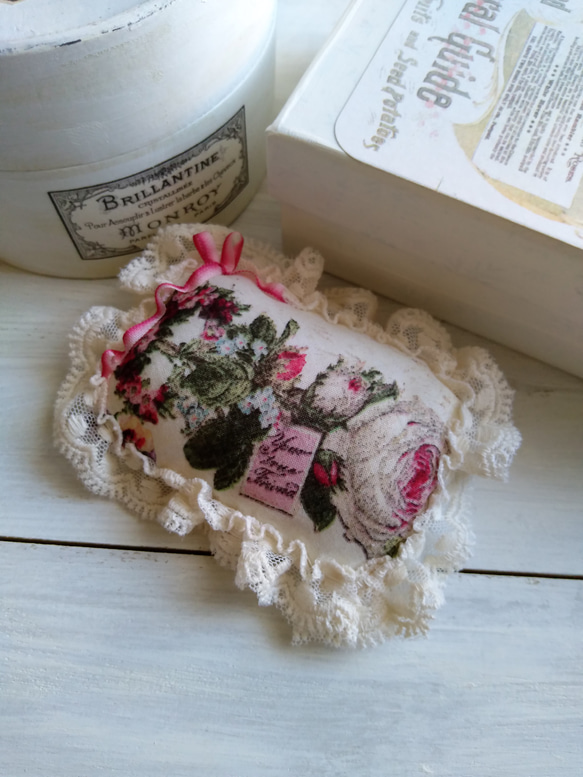 薔薇の小さなピンクッション ドール用ミニクッション その他インテリア雑貨 misa1960 通販 19163517｜Creema(クリーマ)