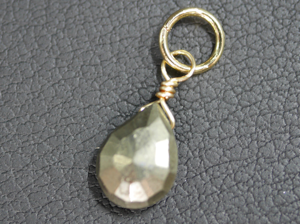 【14KGF】ペアシェイプカットパイライトの1粒ペンダントトップ 464 ペンダントトップ KAZEYA－かぜやー 通販 19165832｜Creema(クリーマ)