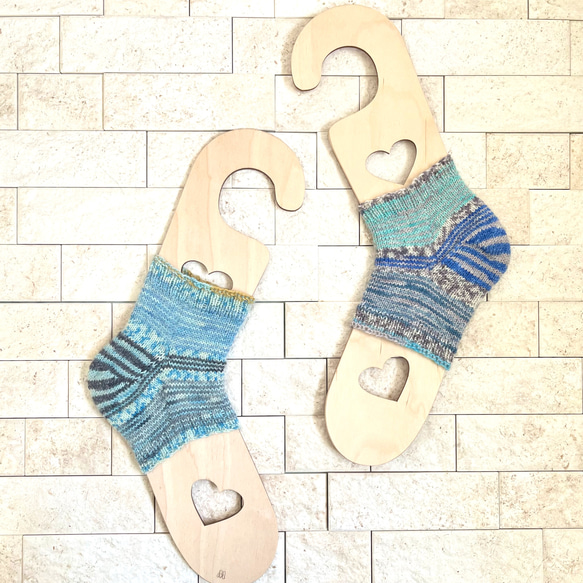 Kakatoくつした(23.0〜25.0cm)[サックスブルー]靴下 ルームソックス レッグウォーマー かかと 靴下 enchan 通販 19165973｜Creema(クリーマ)