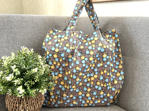 たためるエコバッグ 丸い花 折りマチで収納たっぷり 母の日に エコバッグ・サブバッグ mito 通販 19172039｜Creema(クリーマ)