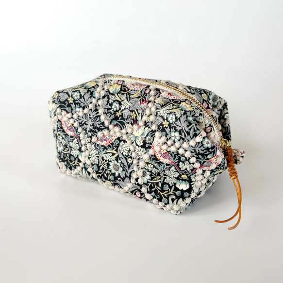 キャラメルポーチ ミナペルホネン【strawberry thief+t】たくさん入るコスメポーチ♪ ポーチ cotton_cherry 通販 ...