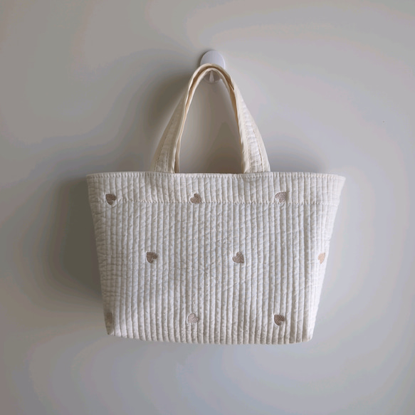 受注制作 ヌビバッグ /ヌビトートバッグ /ランチトートMサイズ/ 生成り/ハート刺繍(ピンクベージュ) トートバッグ moa*sewing ...