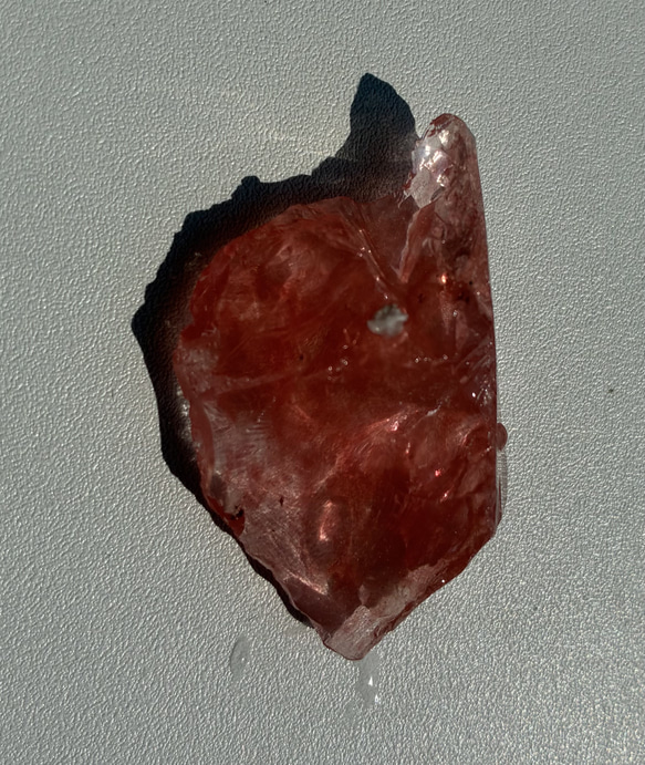 アンダラクリスタル ベールレッド 天然石 moonchild アカシックチャネラー 通販 19179832｜Creema(クリーマ)