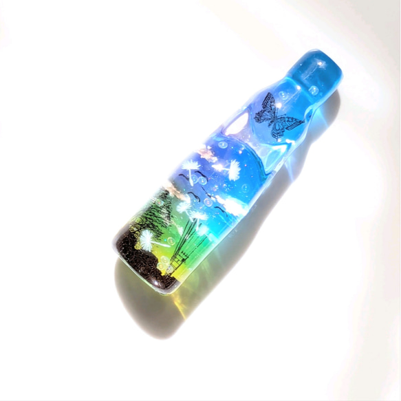 【¥5000で送料無料】レジンオブジェ/《春を旅するラムネ瓶・まわり道》/レジン/オブジェ/雲レジン 立体・オブジェ 天咲く工房 ...