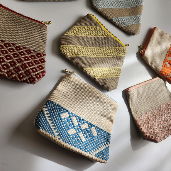 【こぎん刺し・刺し子】しかくポーチ ポーチ soybeans. 通販 19181237｜Creema(クリーマ)