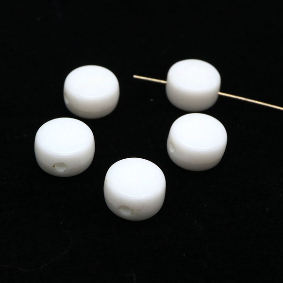 JV-AC-717 アクリルビーズ：コインホワイト約8×4.5mm【5個】 ビーズ ジュリアン 通販 19187465｜Creema(クリーマ)