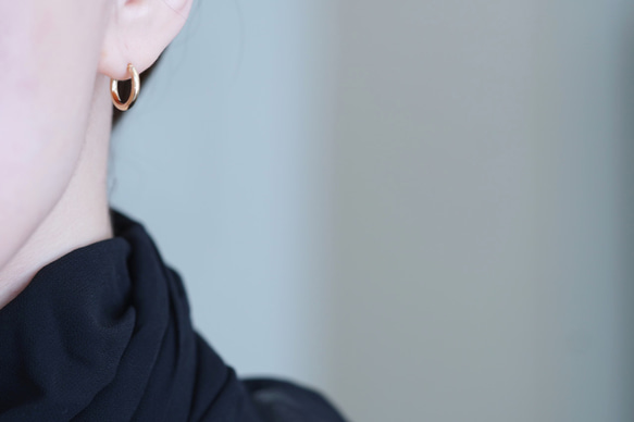 【送料無料】K18 2mm×13mm ゴールドフープピアス ペア ピアス（フープ） Aiguille et Fil 通販 19199856｜Creema(クリーマ)