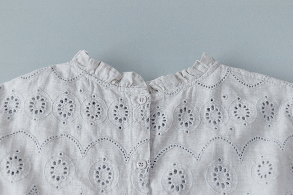 リネン100％スカラップ総刺繍大人可愛い長袖トップス♪ ブラウス Tomoki 通販 19210226｜Creema(クリーマ)