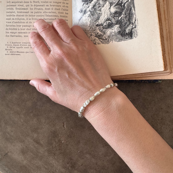 フランス製の珍しい形のラインの入ったシルバースフレガラスのブレスレット（TJ11038） ブレスレット ギリコ 通販 19210863 ...