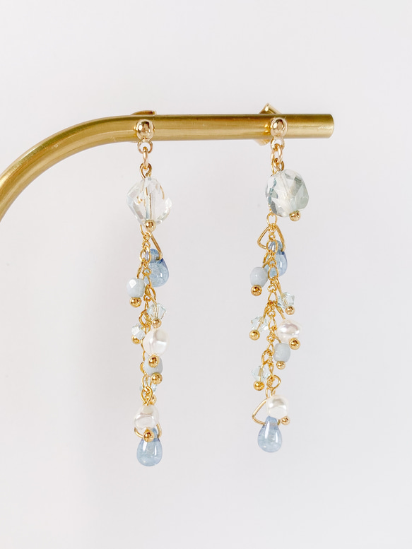 水色ピアス 雫ビーズとパールが揺れる大人可愛いピアス ピアス（スタッド・一粒） Vitrella/ヴィトレラ 通販 19213110 ...