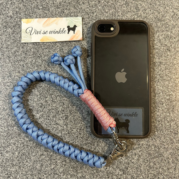 バイカラー タッセルハンドストラップ サクラブルー ネックストラップ vivi_se_winkle 通販 19233252｜Creema(クリーマ)