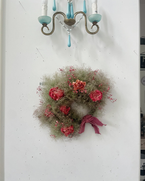 smoke wreath "Hawaiian " スモークツリー ピオニー 芍薬 ドライフラワーリース ハーフリース リース rendez ...