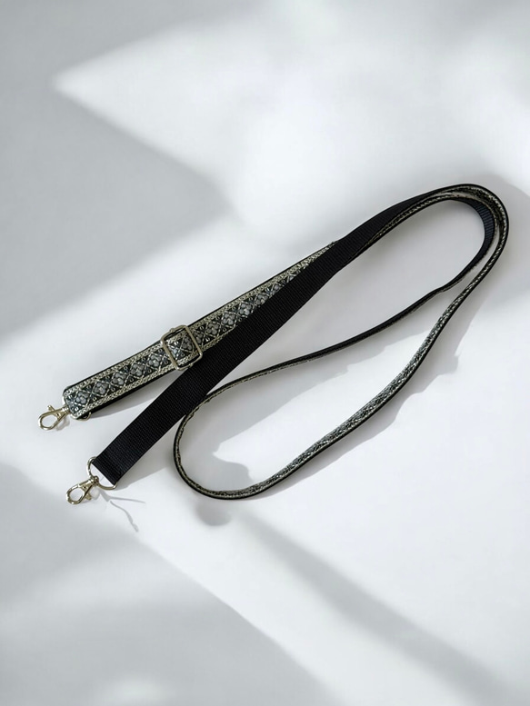 Black×Blue leaf 刺繍リボンのスマホショルダー ネックストラップ Anela.Ciel(アネラシエル) 通販 19256714 ...