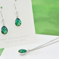 【5月限定】青もみじ：ピアス/イヤリング【受注製作】 ピアス（フック・チェーン） Tanyu Colors 通販 19260304 ...