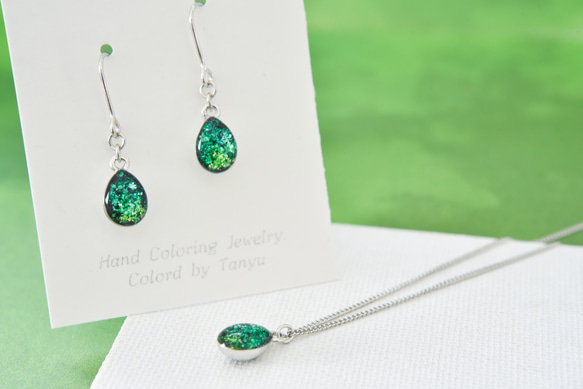 【5月限定】青もみじ：ピアス/イヤリング【受注製作】 ピアス（フック・チェーン） Tanyu Colors 通販 19260304 ...