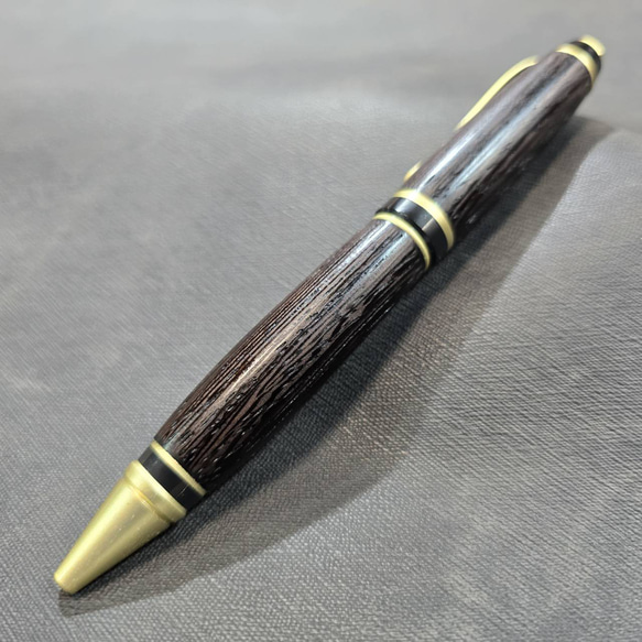 鉄刀木 ウッドボールペン【送料・ギフトボックス無料・当日発送】 ペン・筆記用具 73Labo 通販 19260743｜Creema(クリーマ)