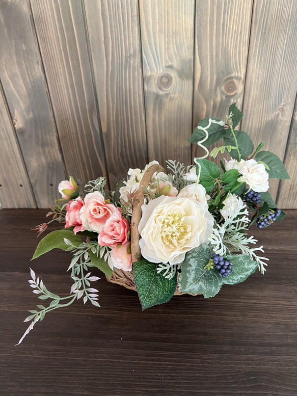 カゴアレンジ ピンク アートフラワー m's green 通販 19269623｜Creema(クリーマ)