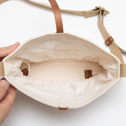 巾着帆布サコッシュ／フロントポケットがカーブver【生成り】 ショルダーバッグ satoka 通販 19290771｜Creema(クリーマ)