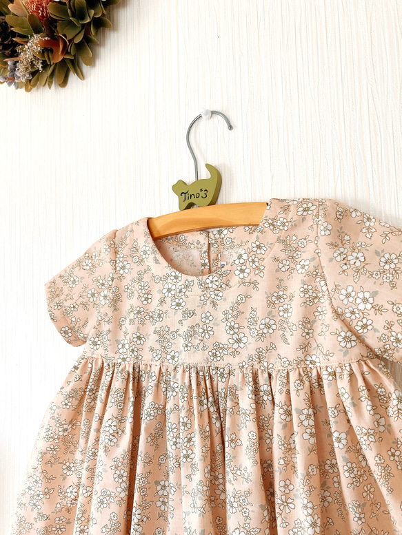 フラワー柄のギャザーワンピース90 『evelyn』ピンク 子供服 Tino*3 通販 19299638｜Creema(クリーマ ...