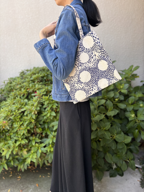 花ドット 正方形フラットバック ぺたんこトート サブバック エコバッグ・サブバッグ aki's fabric garden 通販 ...